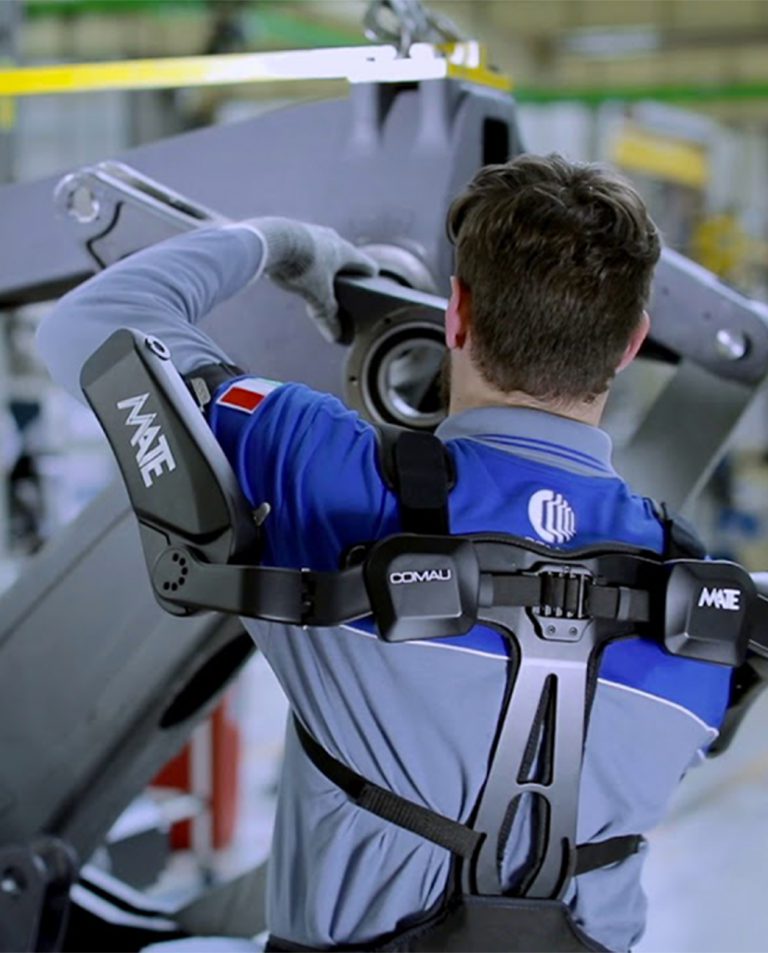 Robotique, robots automobile et exosquelette | Comau